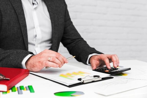 Controller financiero: funciones que debes conocer