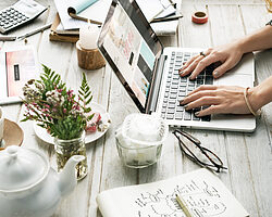 Aprén a programar els teus continguts de manera gratuïta - Cámara de Comercio de Valencia